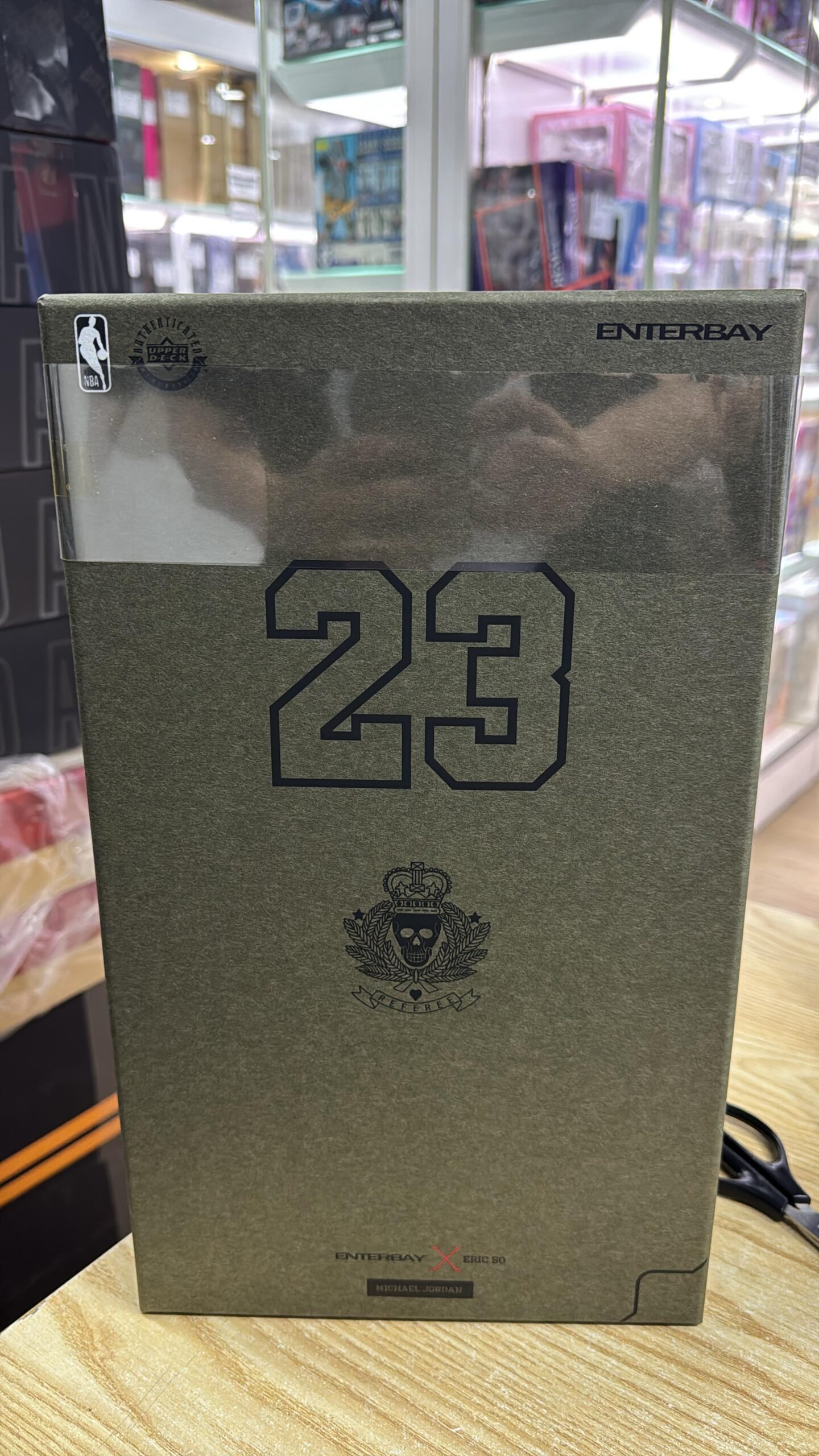 Enterbay X Eric So 1/6 EE-1002 Michael Jordan Limited Edition Red ...