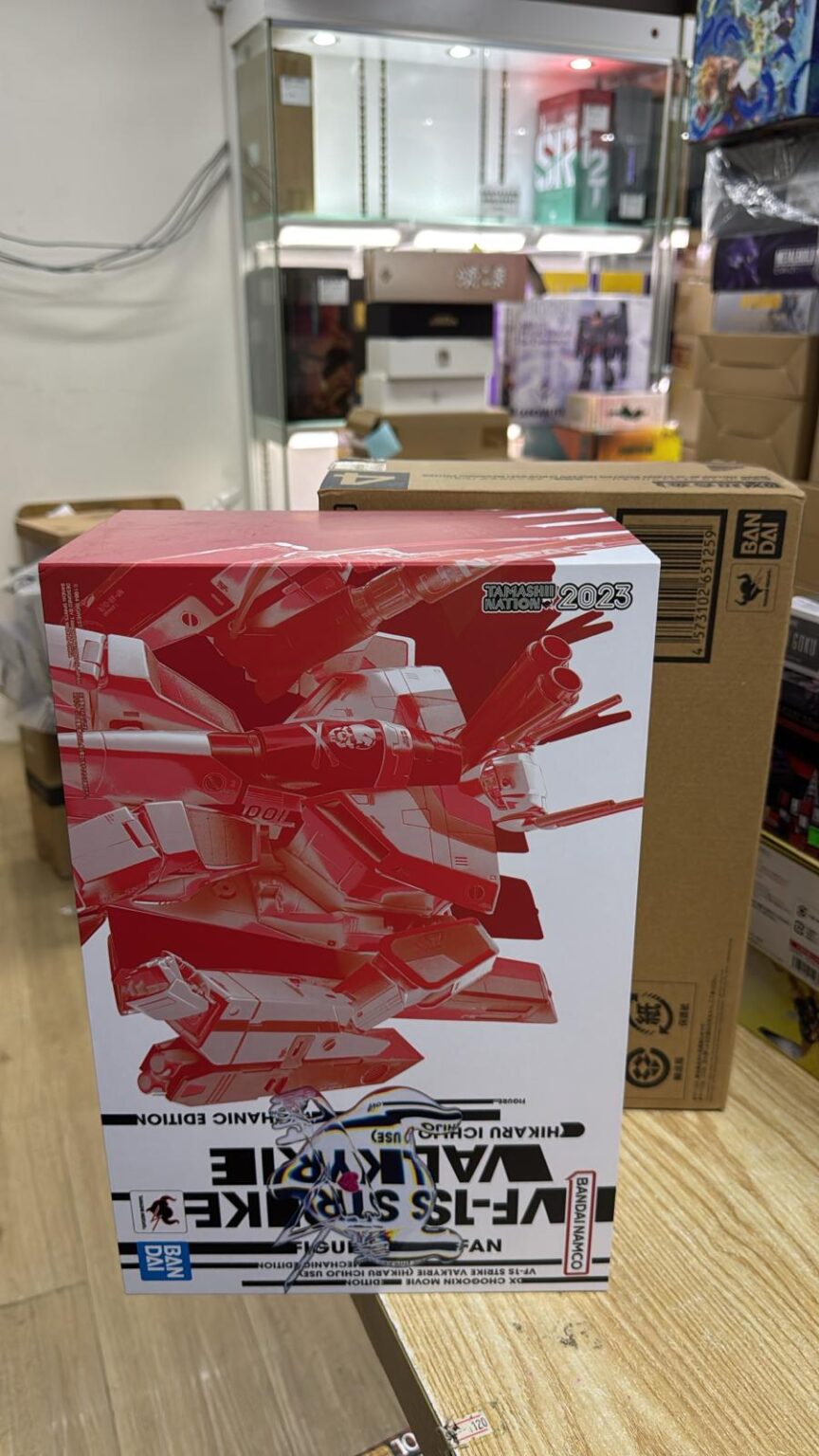 Bandai DX Chogokin VF-1S Strike Valkyrie Hikaru ichijo Use Movie Ver ...